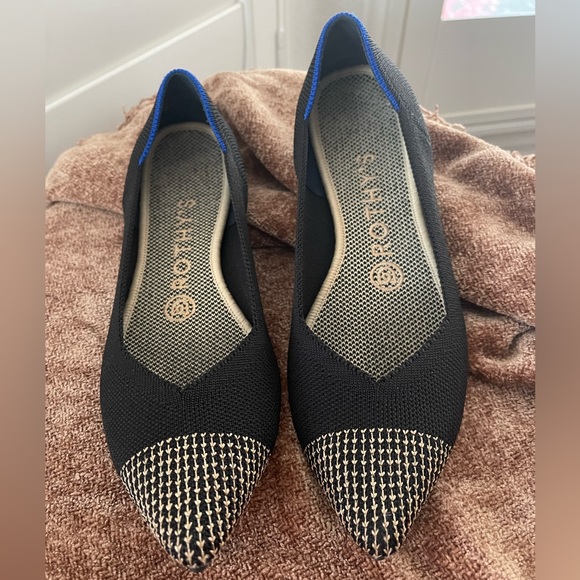 Rothy's | Shoes | Rothys Points Retired Black With Gold Point Size 7 ...